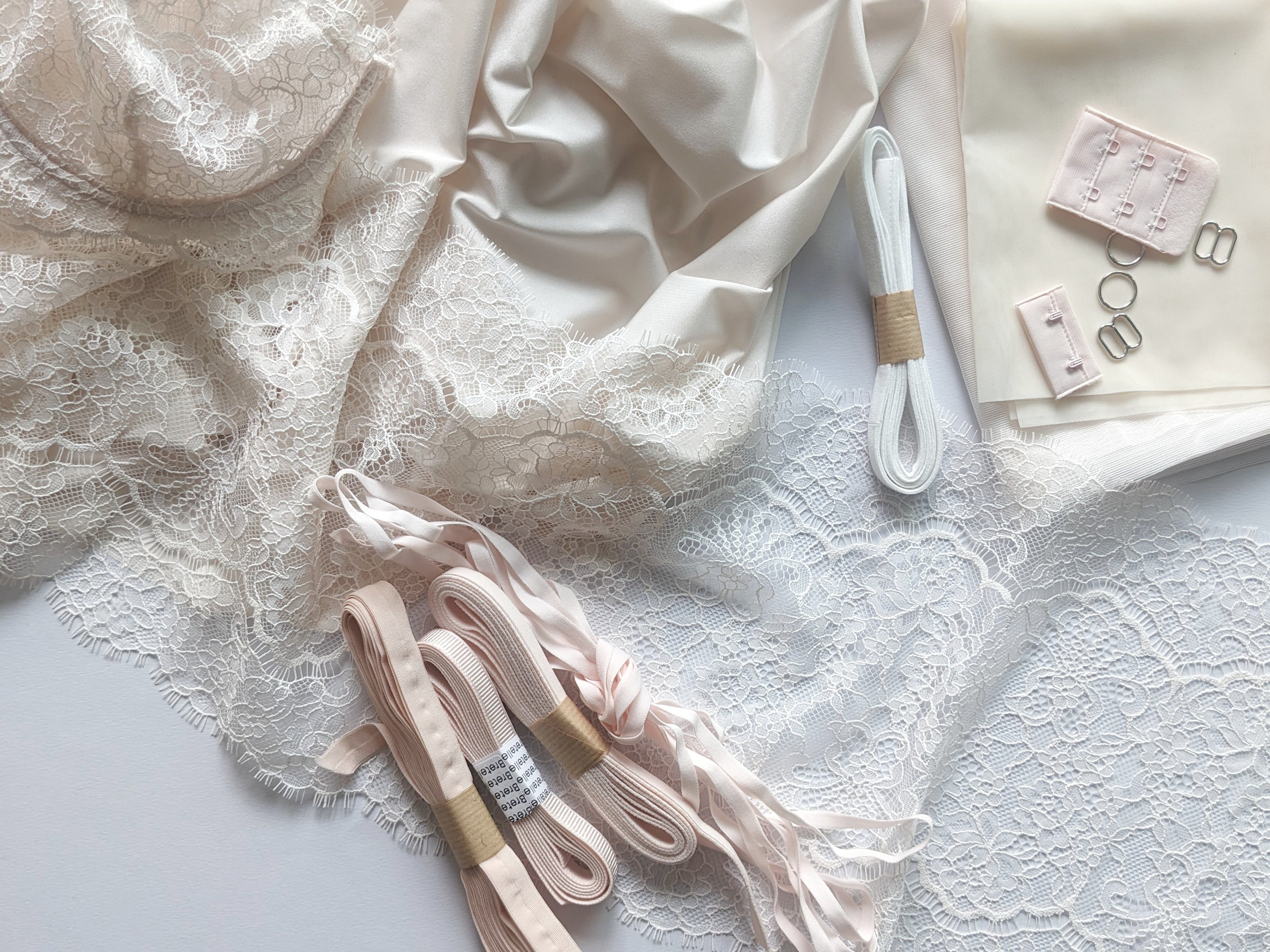 Mercerie & kits lingerie – Eclipse Lingerie Studio