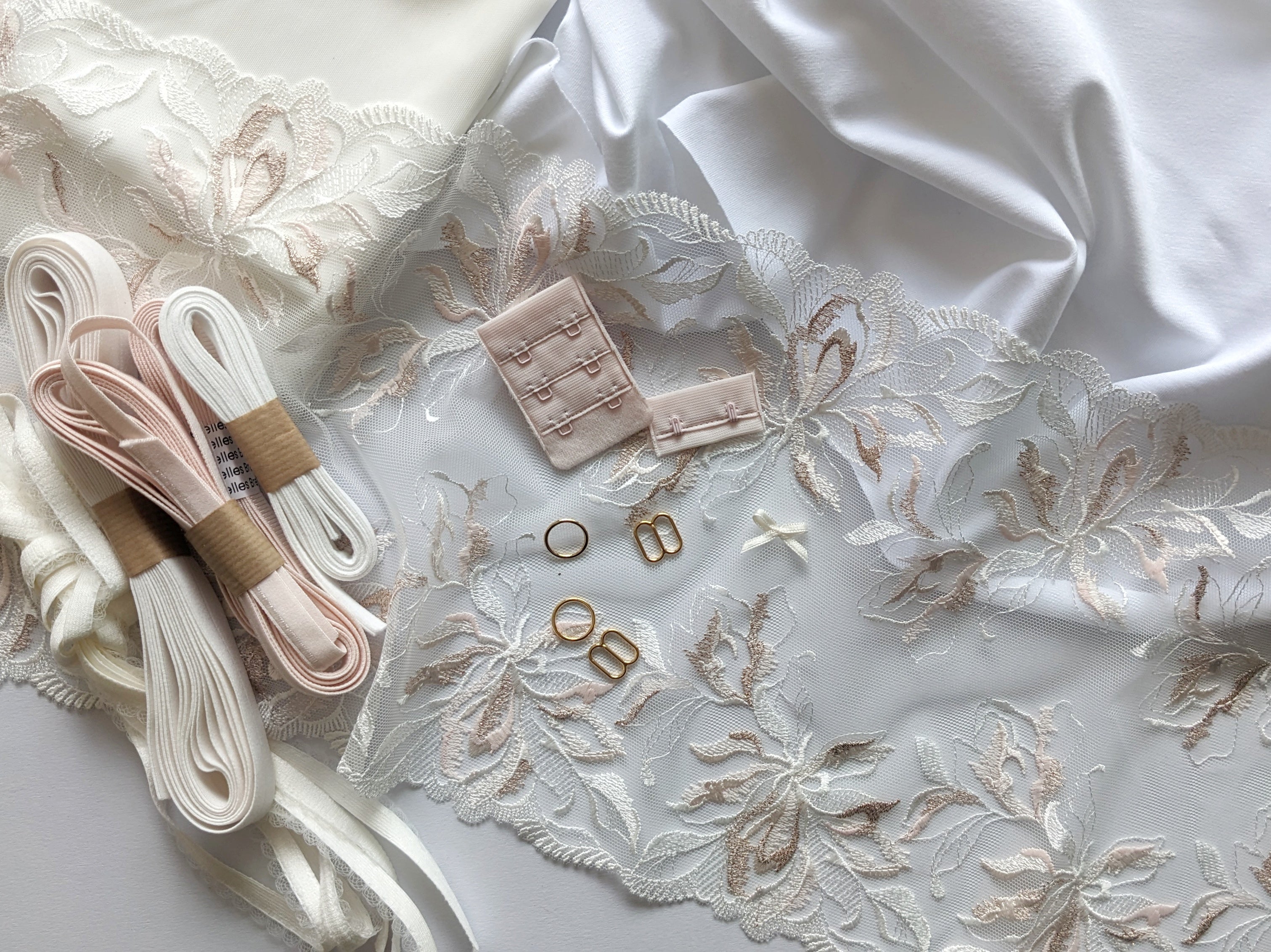 Mercerie & kits lingerie – Eclipse Lingerie Studio